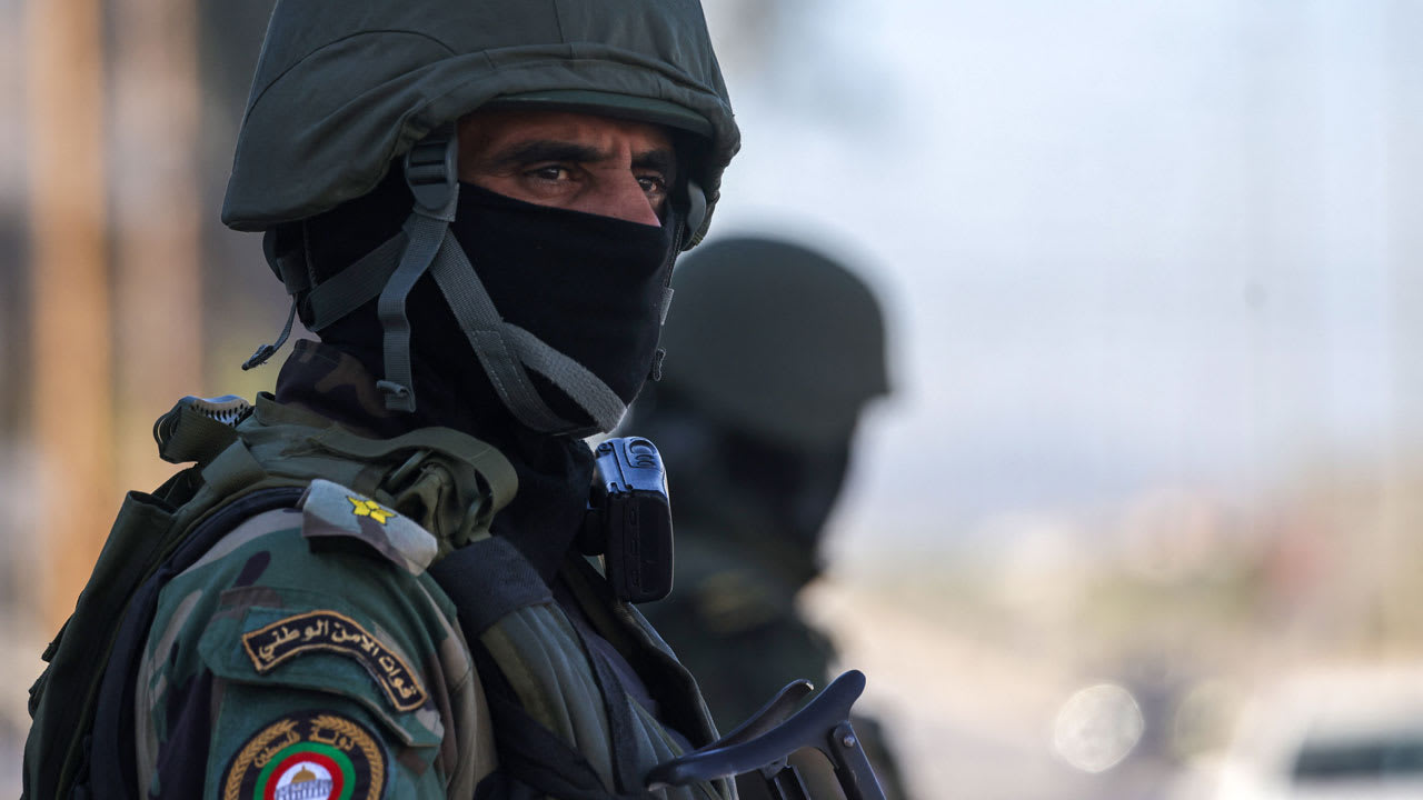 "نفقد هويتنا كيهود وبشر".. عامي أيالون يعلق لـCNN على صور "سيلفي" الجنود الإسرائيليين في غزة و ...