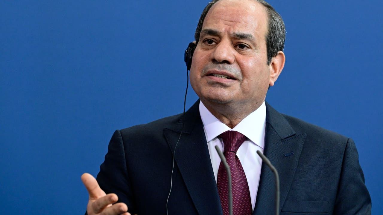 السيسي يصدر قرارًا جمهوريًا بالعفو عن الناشط السياسي زياد العليمي Cnn