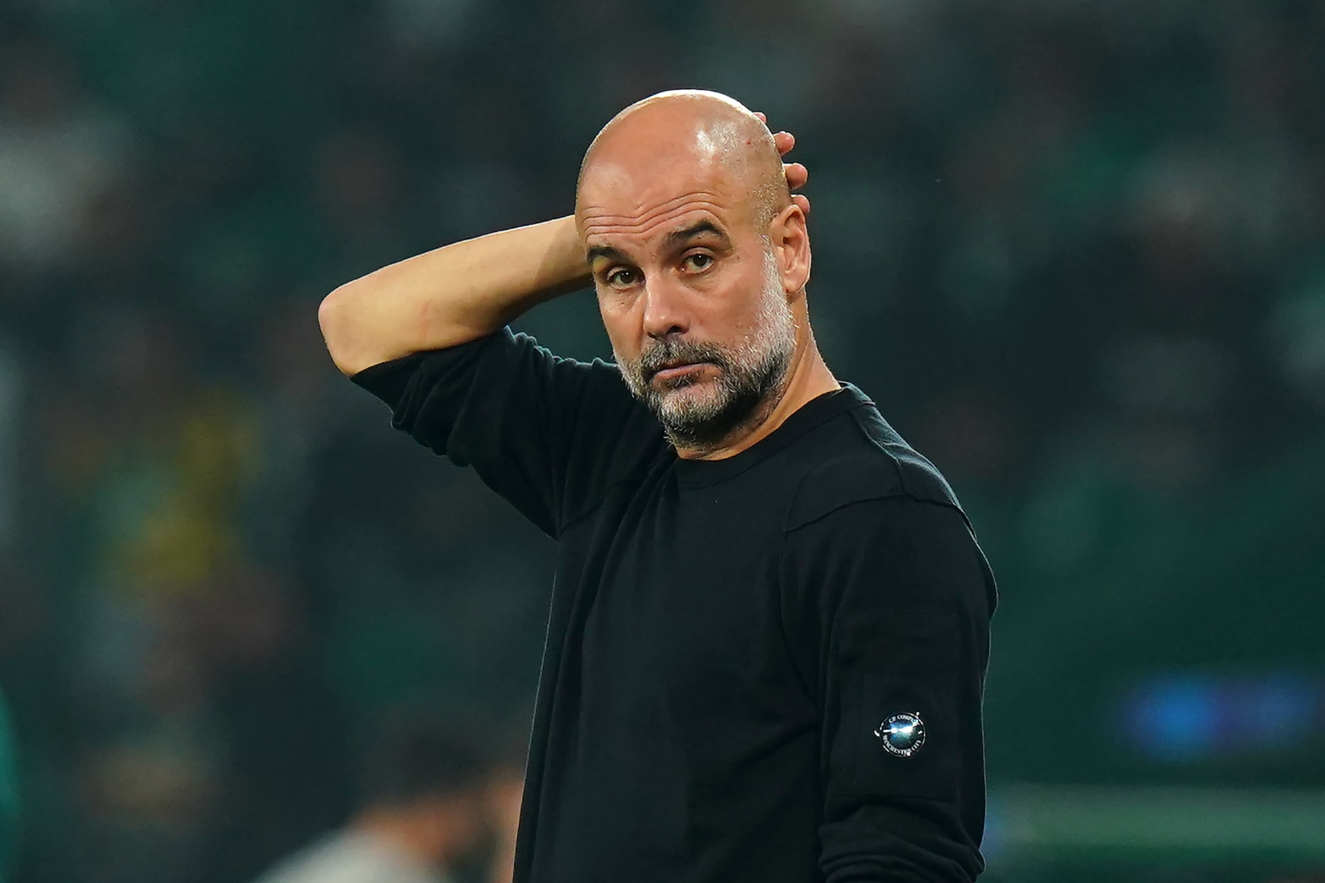 ما تعليقات مدربو الدوري الإنجليزي حول تجديد عقد غوارديولا مع مانشستر سيتي؟