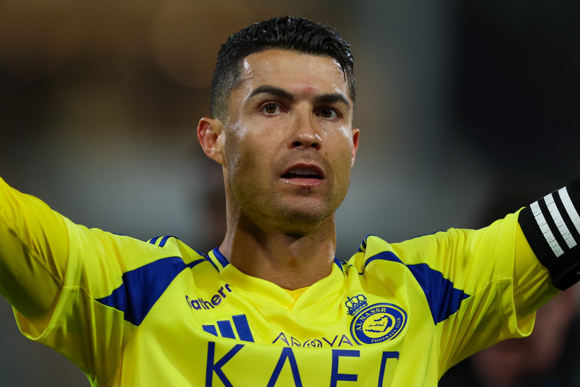 السعودية.. فيديو لرونالدو يؤدي رقصة العرضة خلال احتفاله بهدفه أمام ...