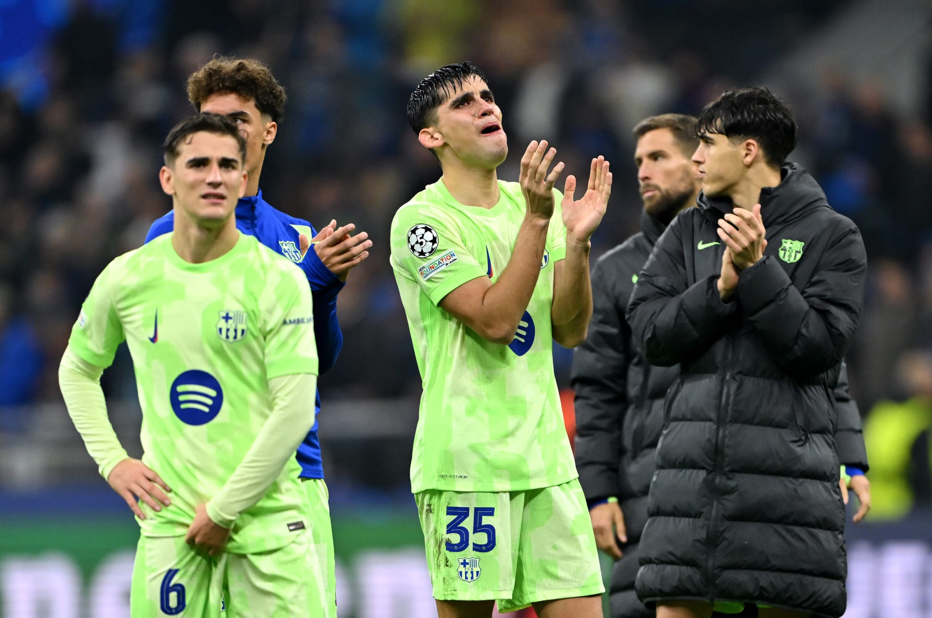 هذا ما فعله لاعبو برشلونة بعد إخفاقهم بالتأهل لنهائي دوري أبطال أوروبا
