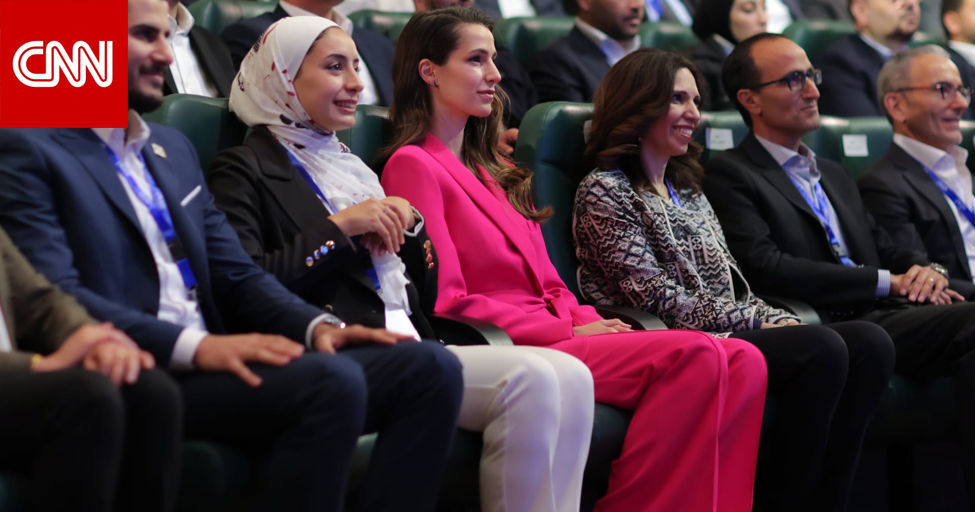 تفاعل على إطلالة السعودية رجوة السيف خلال لقاء ولي العهد الأردني Cnn