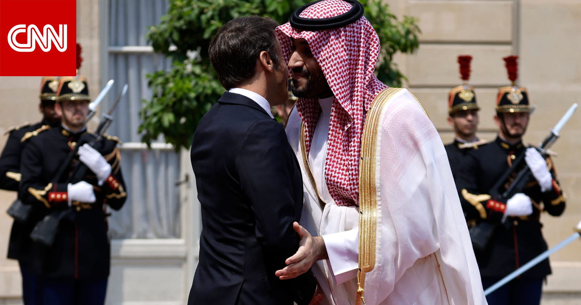محمد بن سلمان يصل الإليزيه ويبحث مع ماكرون الوضع في أوكرانيا والسودان