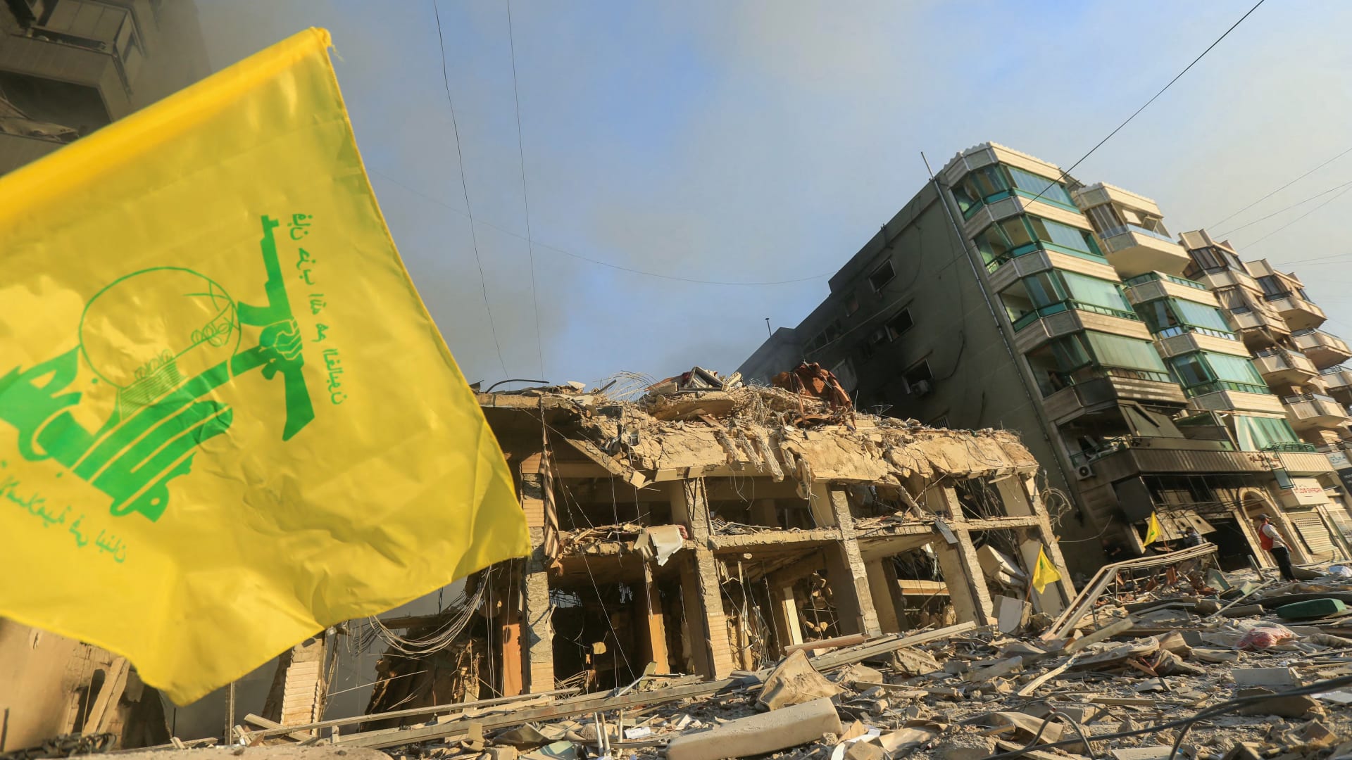 "الرأس مدفون والجثة في الخارج".. غارة جوية إسرائيلية بشمال غزة تقتل ...