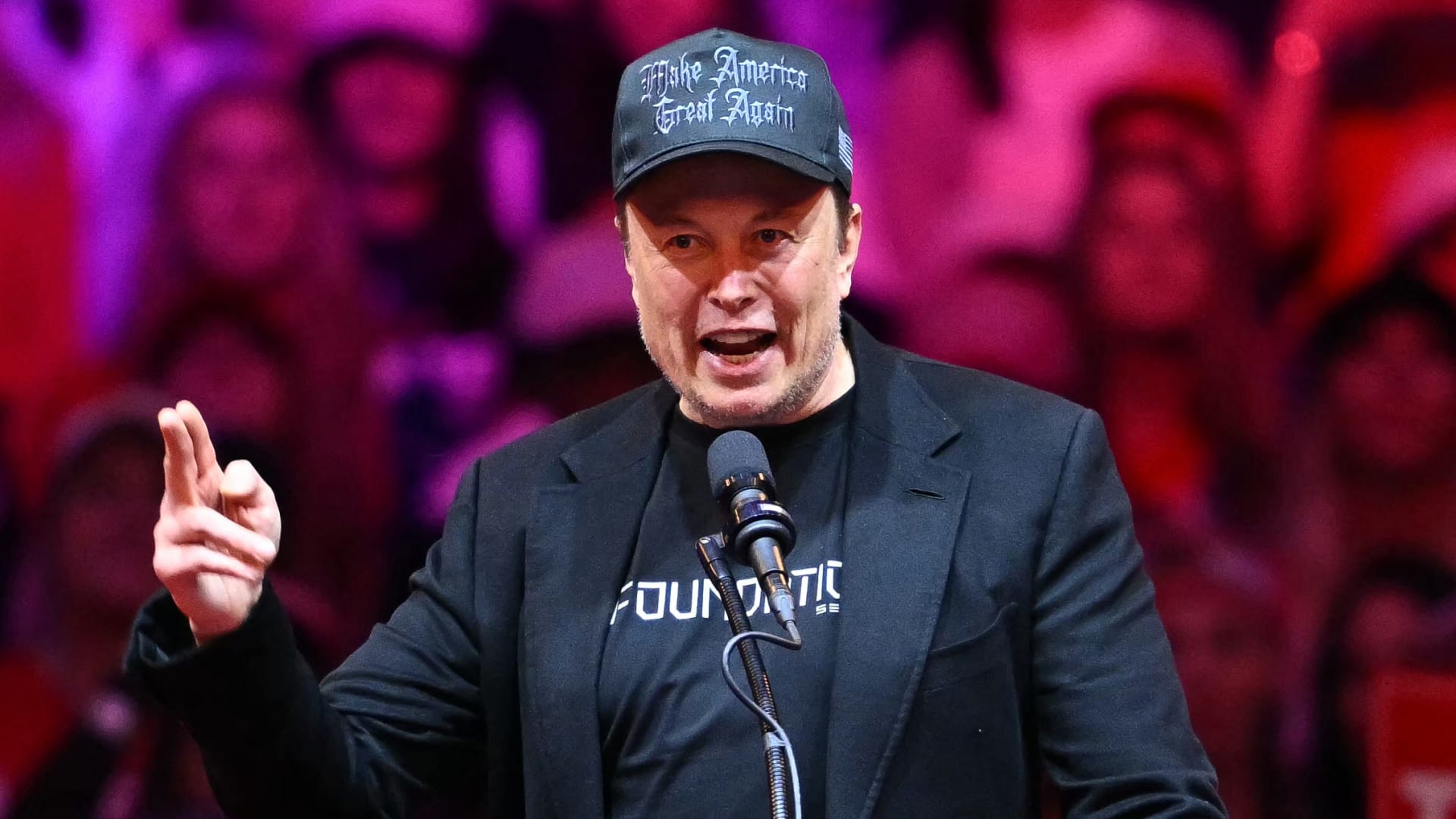 مقدم برنامج تلفزيوني ومحارب سابق.. إليكم ما نعرفه عن بيت هيغسيث الذي ...