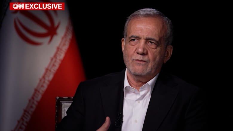 هل ستسمح للنساء بعدم ارتداء الحجاب الكامل؟ الرئيس الإيراني يرد على CNN