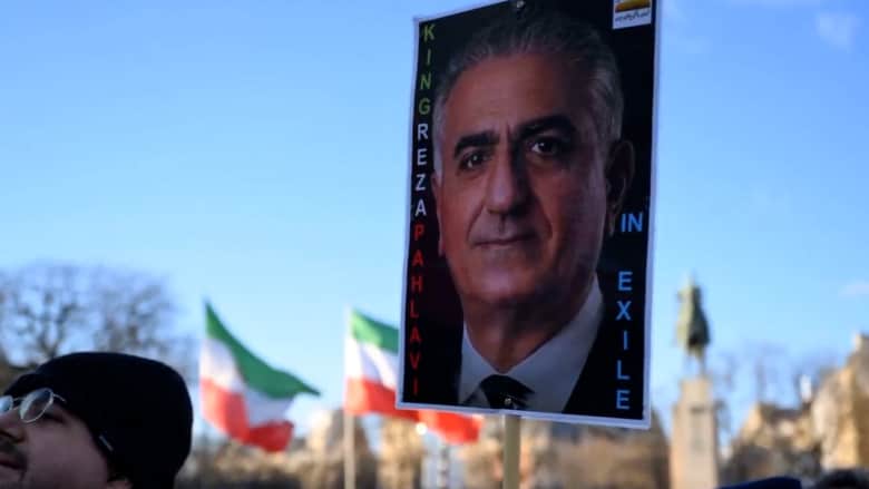 هل تبرم أمريكا صفقة مع الحرس الثوري أم يكون لابن شاه إيران دور بمستقبل ...