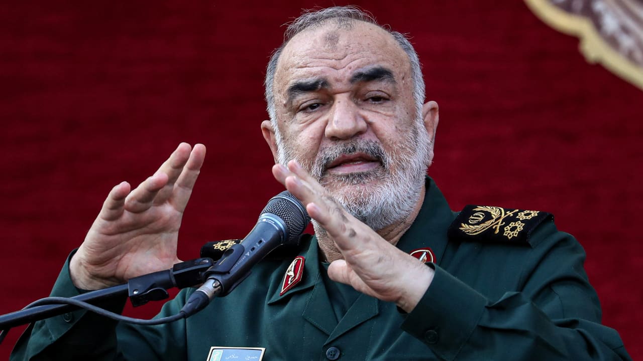 السعودية القبض على 3 أشخاص بتهمة التحرش بفتاة في أحد الأماكن العامة