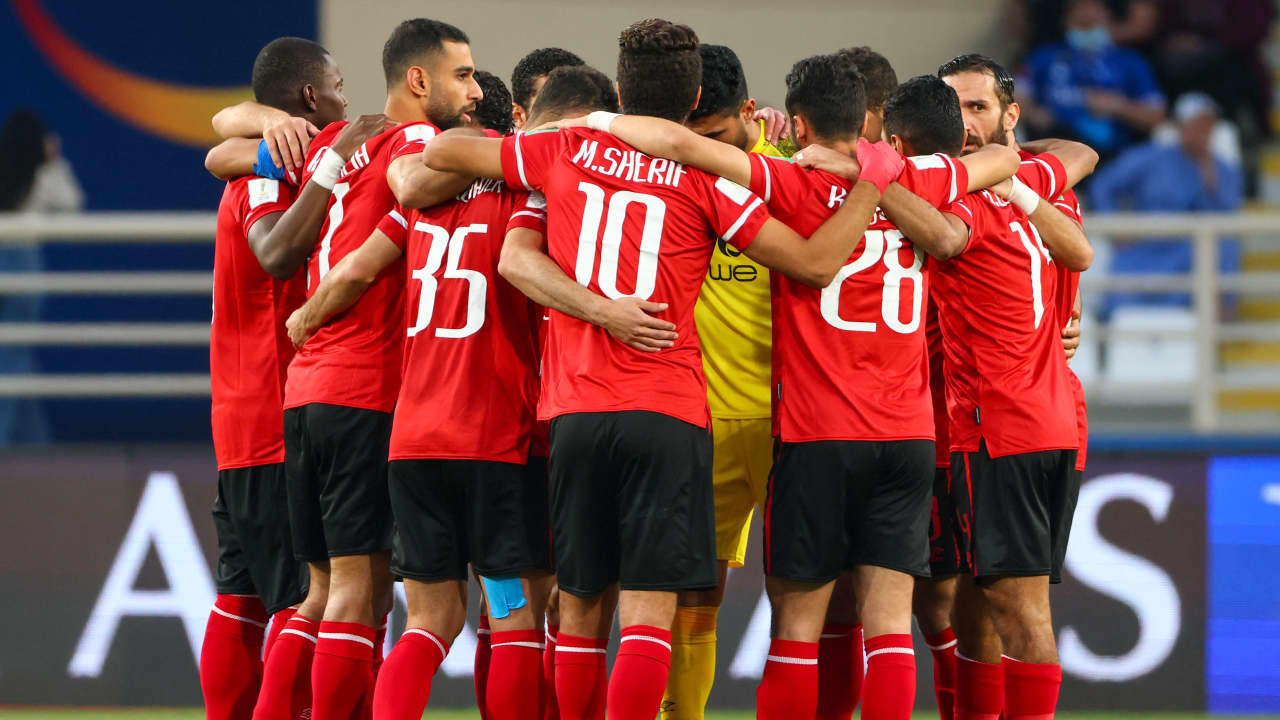 "ظاهرة لا تتكرر".. كريستيانو رونالدو يُثير تفاعلاً بوصوله للهدف رقم 700 - CNN Arabic