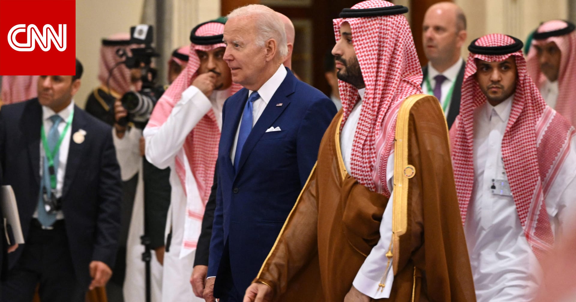 مسؤول رفيع لـcnn البيت الأبيض يراقب ارتفاع أسعار الوقود بعناية شديدة