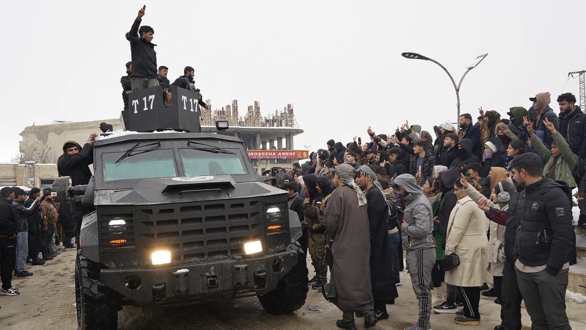 SDF dismisses fighter for posing with Syrian army bodies south of ...