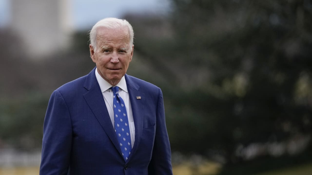 شرطة باكستان تفك لغز فقدان فتاتين منذ أسبوع: خرجتا للقاء فرقة BTS - CNN Arabic